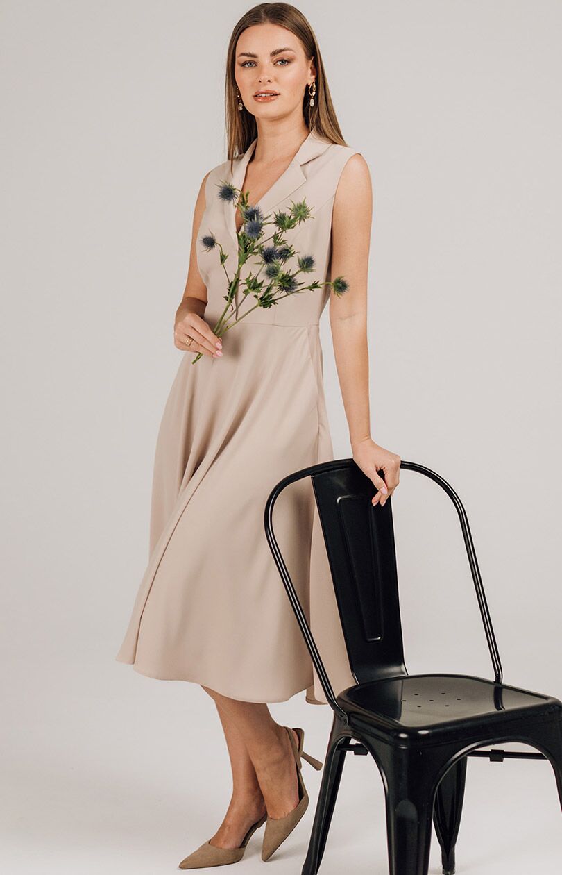 Sukienka damska z rozpinanym dekoltem beżowa S409 | beżowy | Primodo.com
